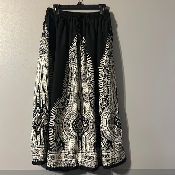 Gypsy Blu | Skirts | Gypsy Blu Large Black White Skirt | Poshmark